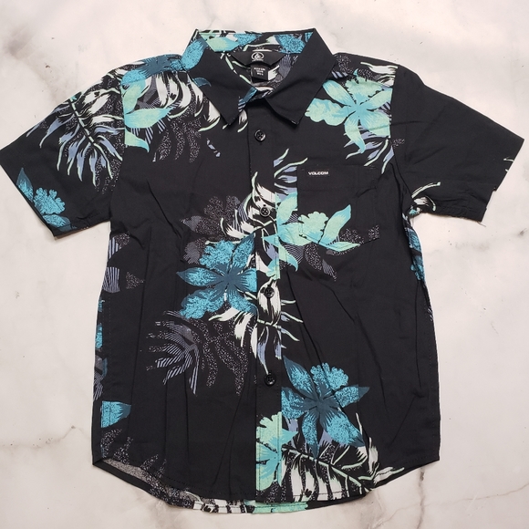 Volcom Shirts & Tops | Volcom Tropical Hawaiian Toursit Button Up Shirt ...